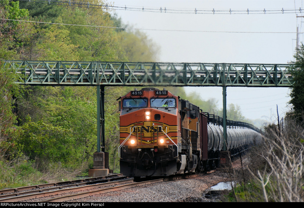 BNSF 4515 CSX Train K044 Crude Oil Loads
